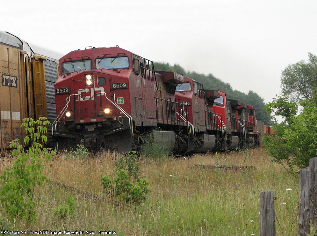 CP 8509 west at Coakley